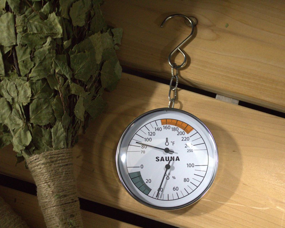 Wide-range sauna thermometerhygrometer | Accurate Sauna Thermometer
